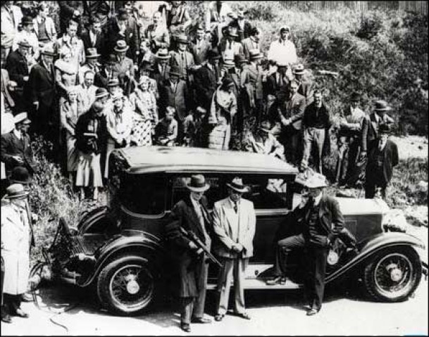 THE MOST FAMOUS INFAMOUS CARS – PART 4 | CRANKHANDLEBLOG