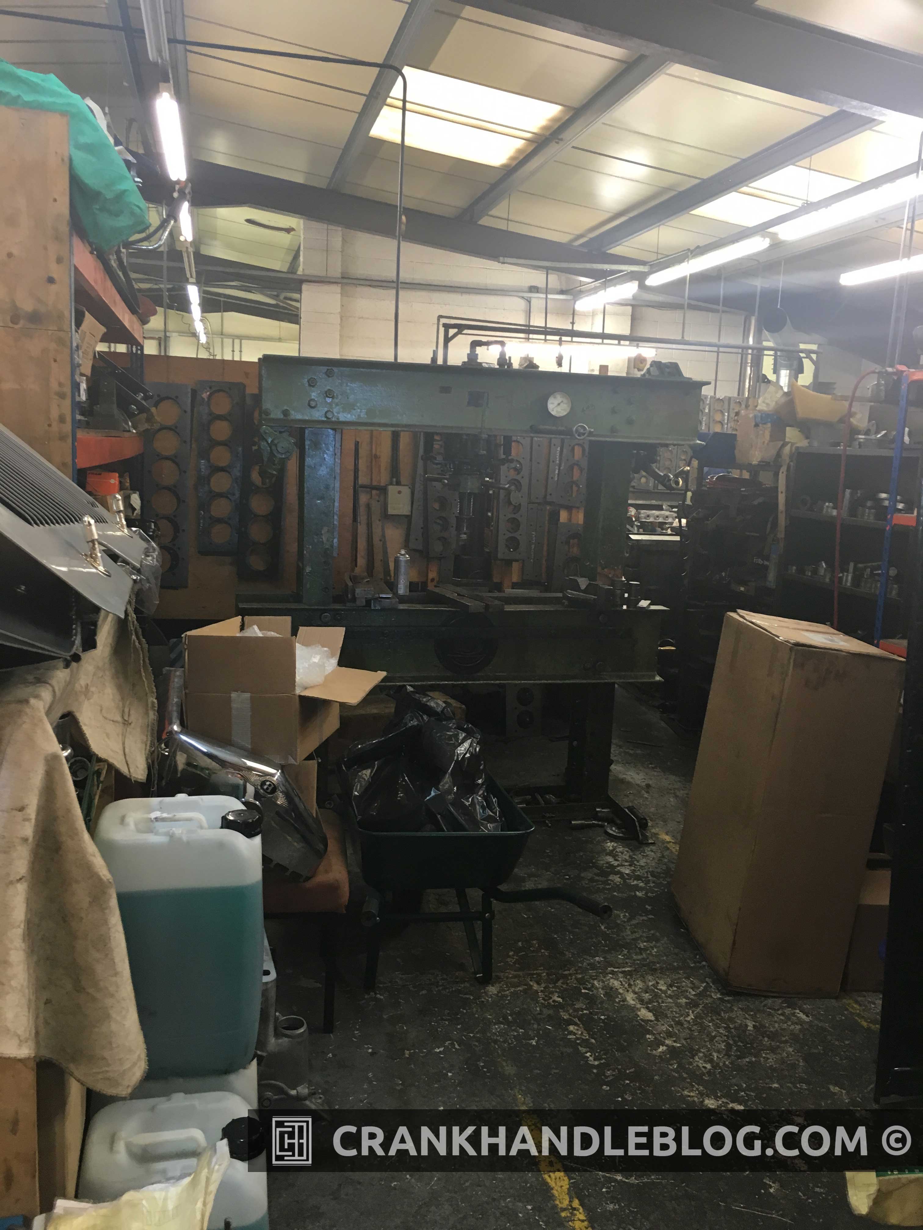 THIS IS WHAT A LEGENDARY WORKSHOP LOOKS LIKE! – 1 | CRANKHANDLEBLOG